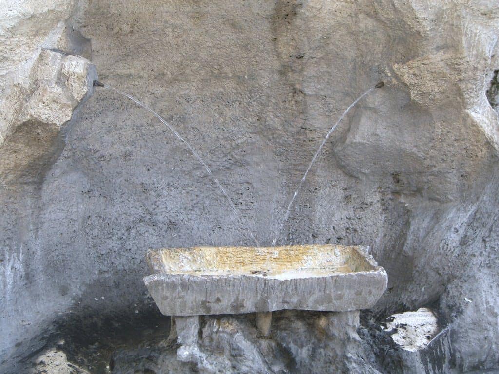 Fontanella degli innamorati - Roma